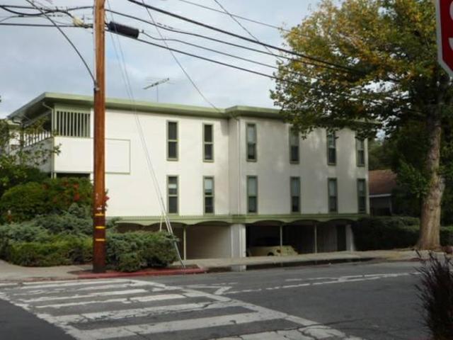 $2450 Large One Bedroom In Downtown Palo Alto