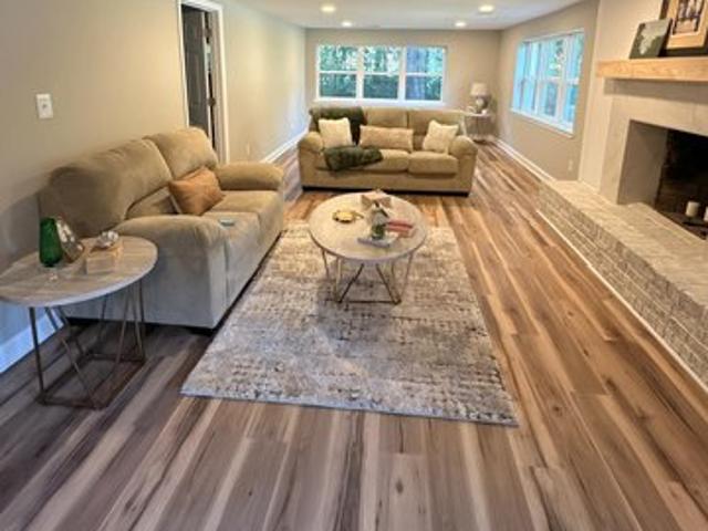 2450 Taylor St, North Charleston, SC 29406