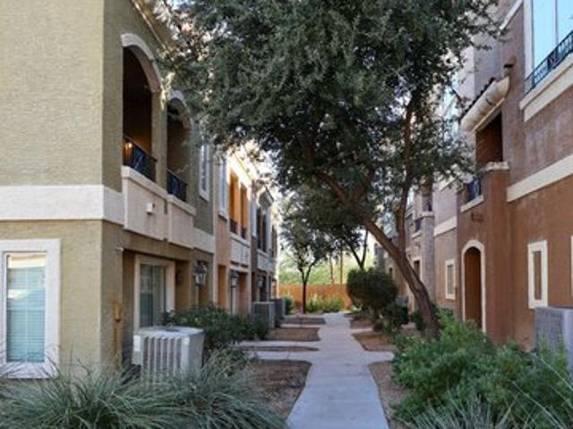 2450 W Glenrosa Ave Unit 27, Phoenix, AZ 85015