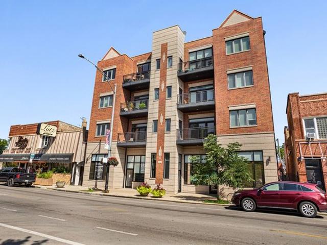 2450 W Montrose Ave Apt 3N, Chicago, IL 60618