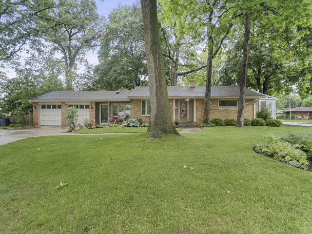 2450 W Wingate Ave