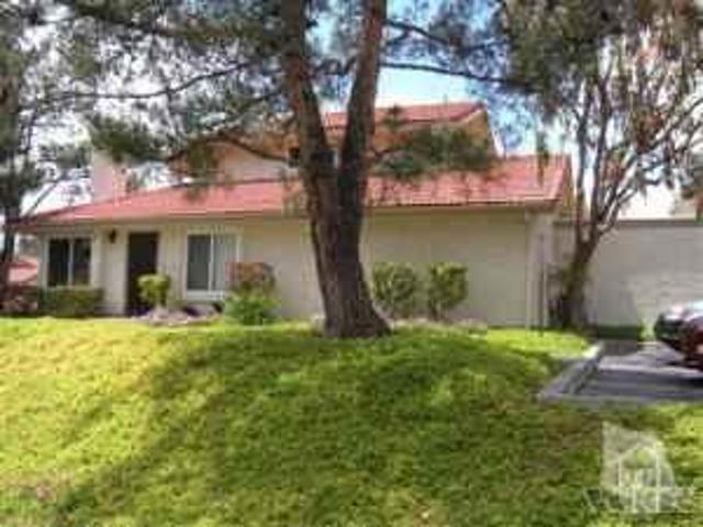 $2450 / 3br Immaculate Detached Townhome on Cul de Sac Oak Park