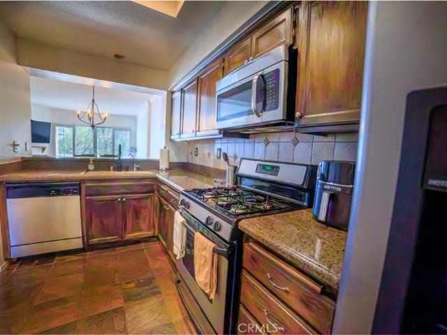 24514 McBean Pkwy, Unit 52, Valencia, CA 91355 | MLS #SR26050