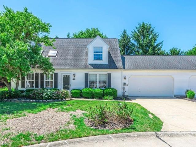 24519 Meadow Ln Unit 37, Olmsted Falls, OH 44138