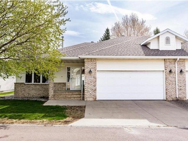 2451 Madison Square Dr S, Fargo, ND 58104