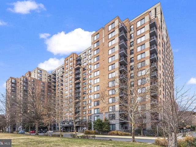 2451 Midtown Ave Apt 1413, Alexandria, VA 22303
