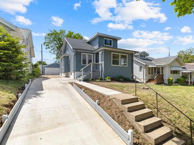 2451 N 58th St, Milwaukee, WI 53210