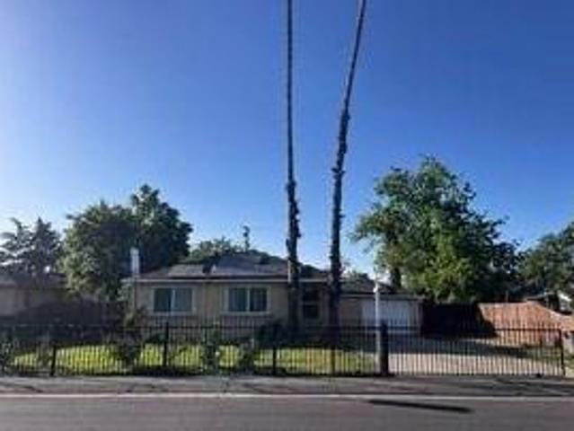 2451 E Flora St, Stockton, CA 95205