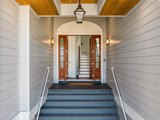 2451 Lakewood Pointe