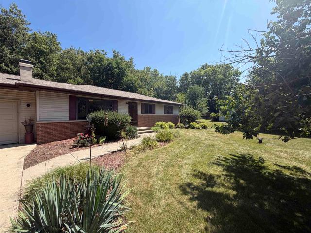 2451 S Country Lane