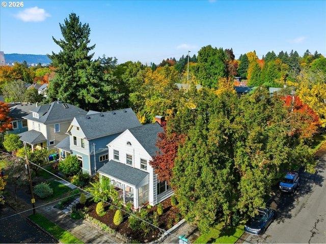 2451 SE Salmon St, Portland, OR 97214