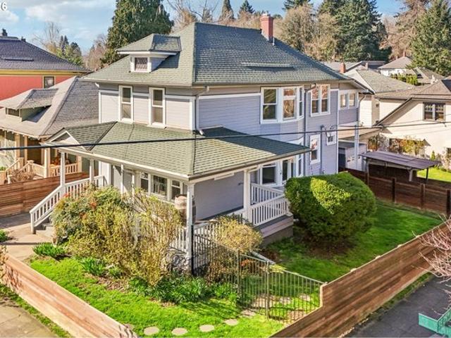 2451 SE Yamhill St, Portland, OR 97214