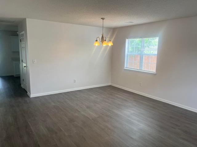 2452 Melville Road