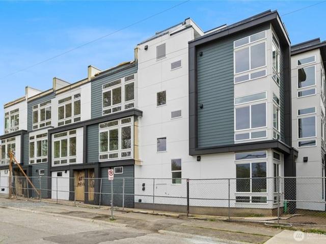 2452 NW 60th St, Seattle, WA 98107