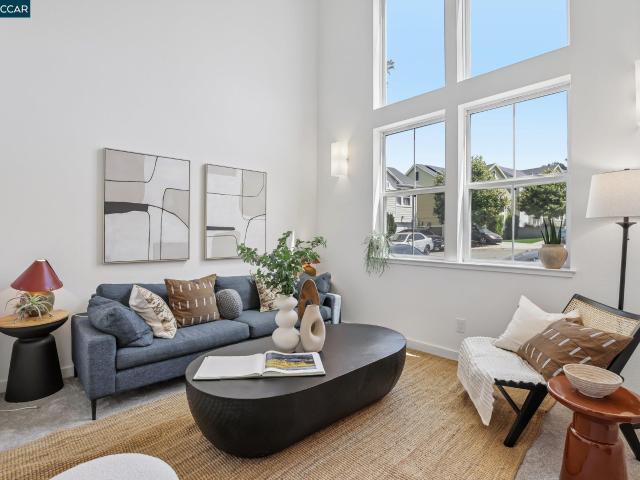 2452 Casa Ct