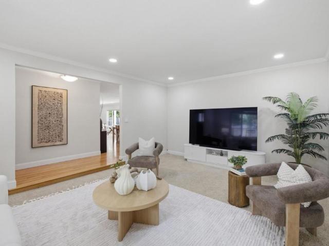 2452 Crestline Road