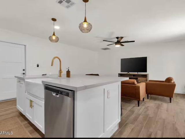 2452 E Manhatton Dr, Tempe, AZ 85282 | MLS #6918