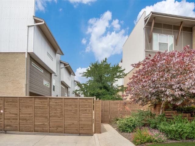 2452 Thatcher Drive