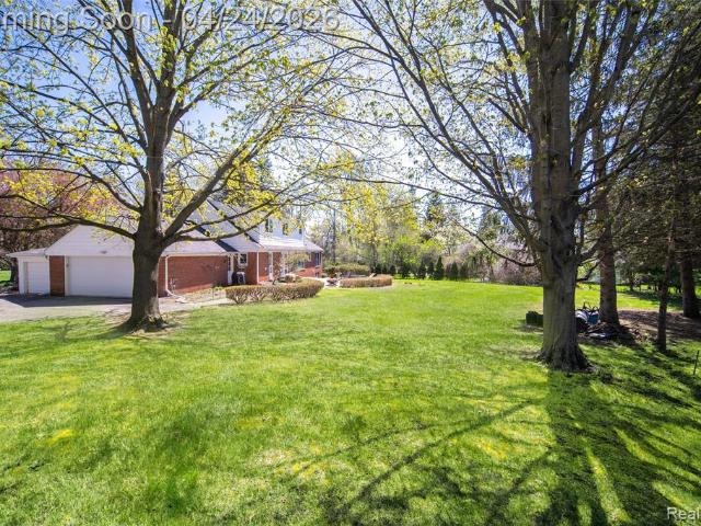 24531 Bloomington Drive