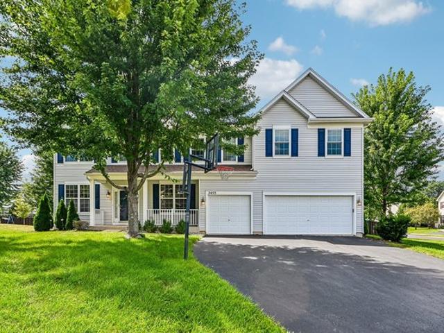 2453 Cushing Ln, Aurora, IL 60503