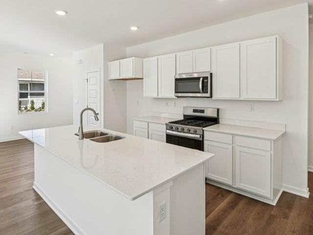 2453 Glacier St, Pingree Grove, IL 60140
