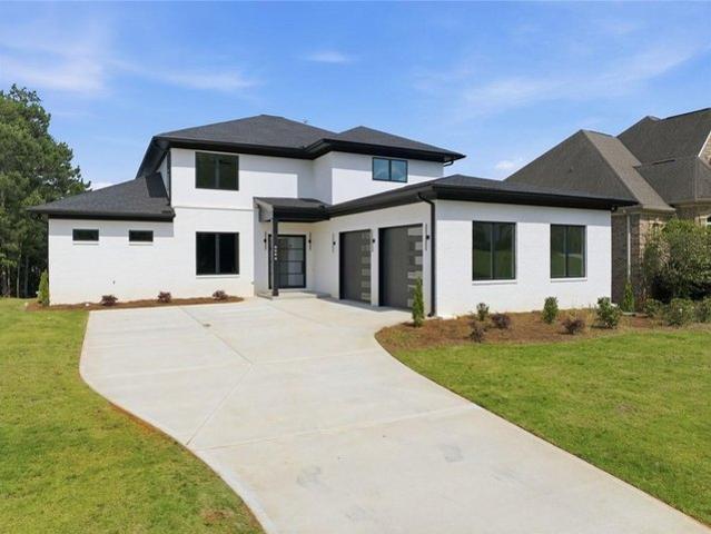 2453 Lake Erma Dr, Hampton, GA 30228