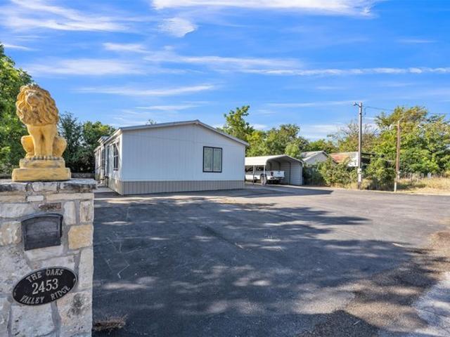 2453 S Valley Ridge Dr, Granbury, TX 76048
