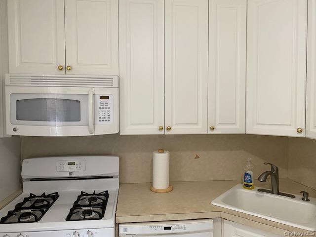 245 21 Union Turnpike C 2