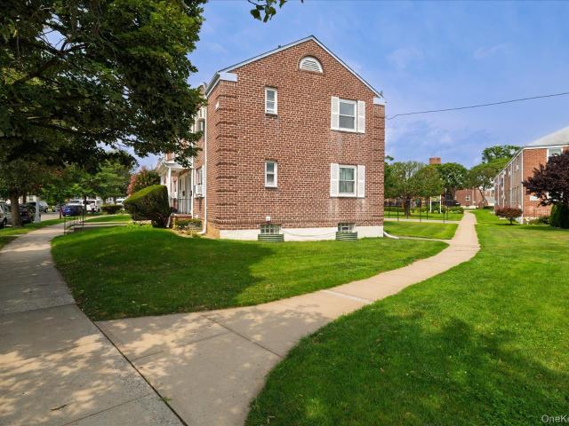 245 41B 77th Crescent 2nd Fl