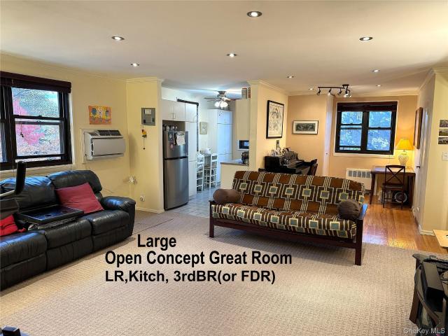 245 4 nd Avenue Upper 2/3BR