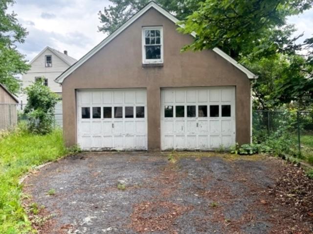 245 4Th Ave