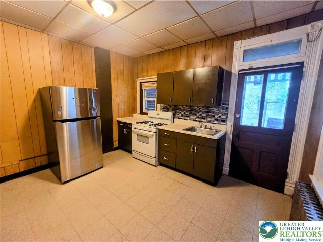 245 4th Street 1