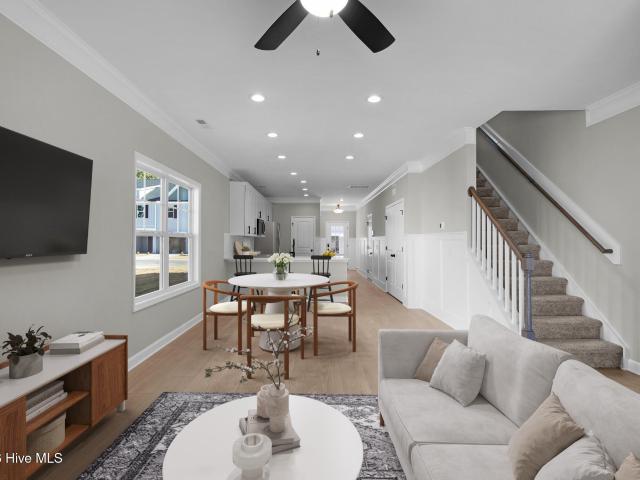 245 Cline Way # Unit 112, 1809 Live Oak