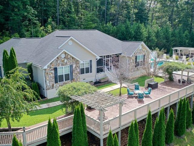 245 Crabapple Ln, Ellijay, GA 30540