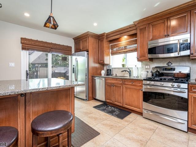 245 Crabtree Ct