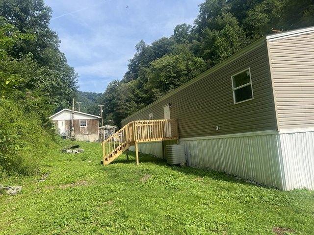 245 Board Frk, McCarr, KY 41544