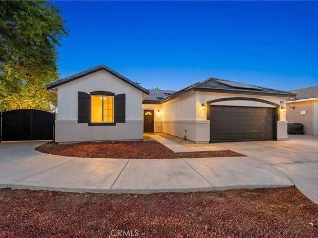 245 Baring St, Lancaster, CA 93535