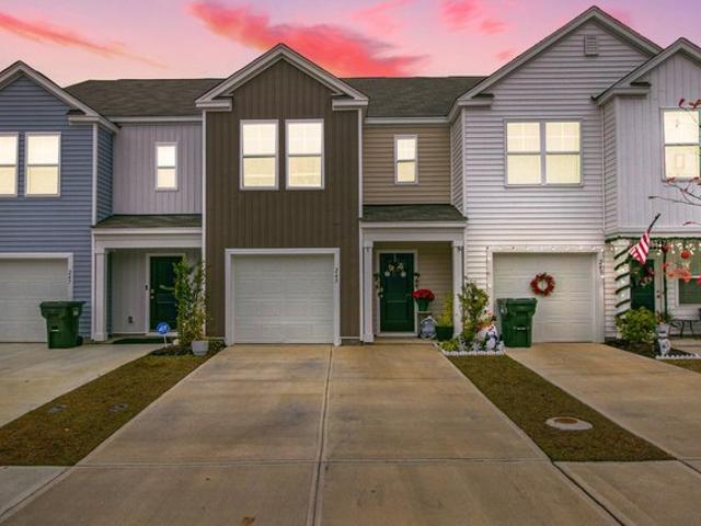245 Blue Haw Dr, Moncks Corner, SC 29461