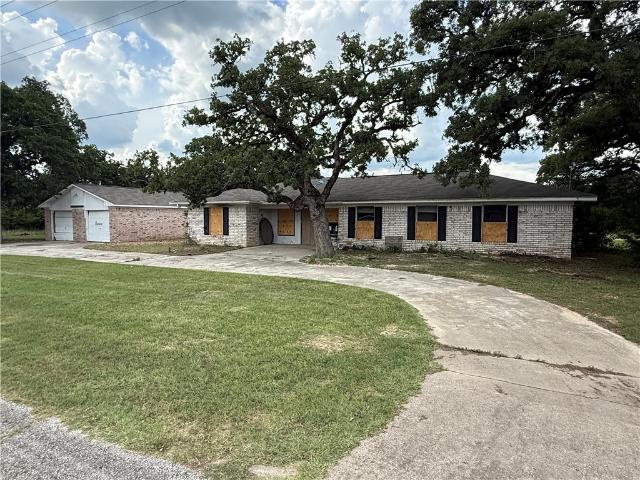245 Golfview Dr, Normangee, TX 77871 | MLS #26006