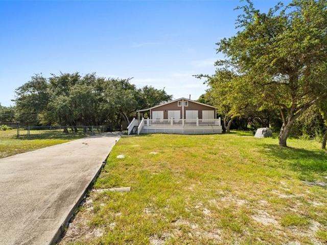 245 Griffith Dr, Rockport, TX 78382