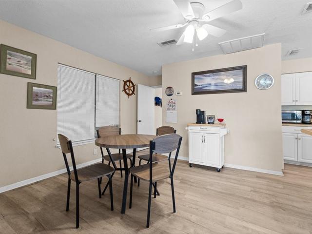 245 Griffith Dr, Rockport, TX 78382 | MLS #479465