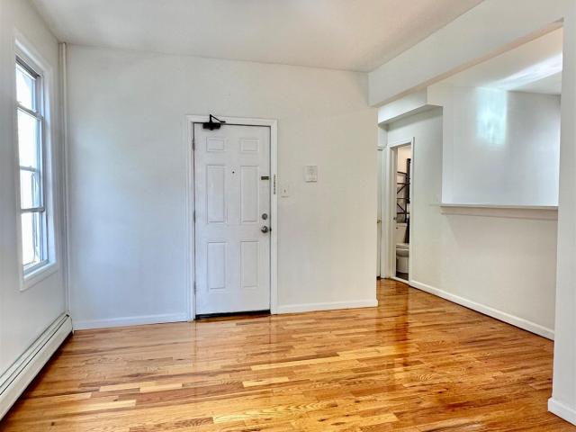 245 Duncan Ave # 4