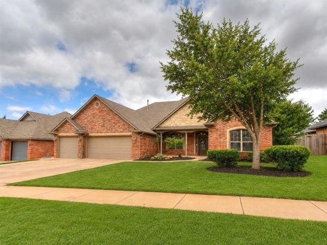 245 E Mobile Ter, Mustang, OK 73064