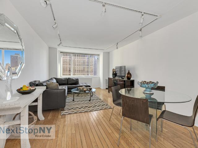 245 East 54th Street, New York, NY
