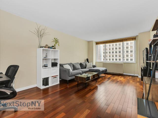 245 East 54th Street, New York, NY