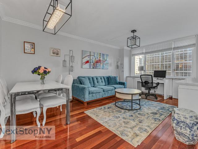 245 East 54th Street, New York, NY