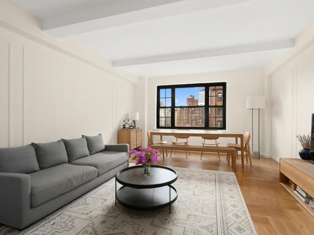 245 East 72nd Street, New York, NY