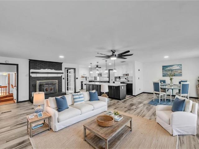245 Fernwood Farms RD