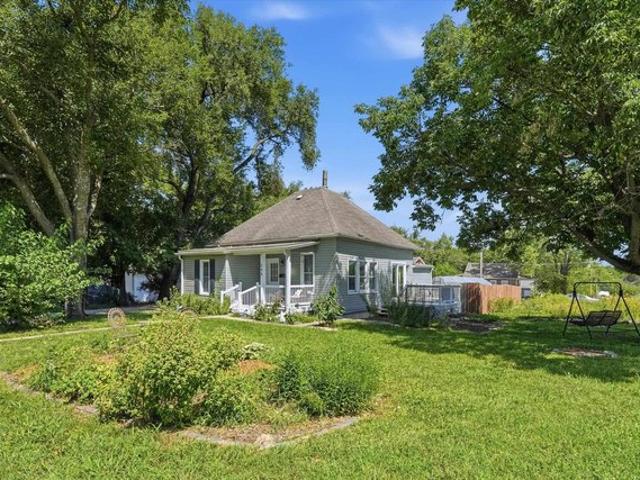 245 Illinois St, Lawrence, KS 66044