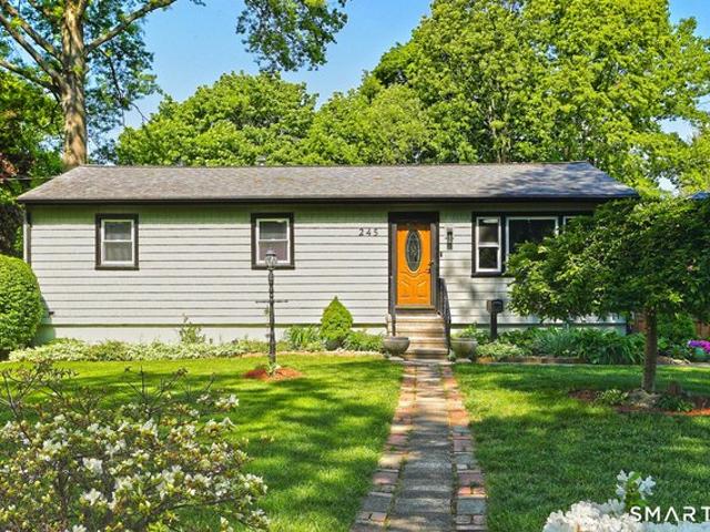 245 Old Point Rd, Milford, CT 06460